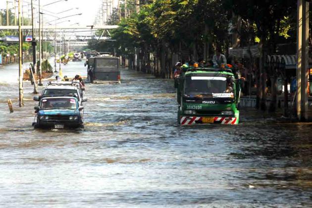 Schools in heavily flooded areas to reopen later