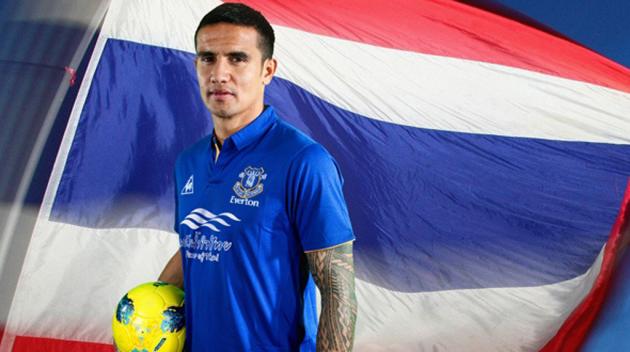 Everton kicks off with flood footie