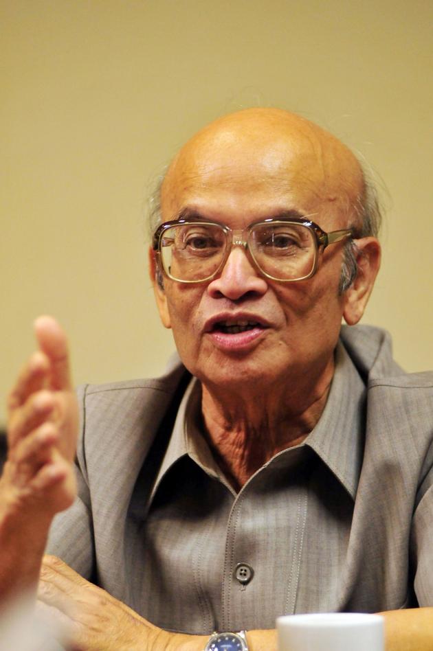 Kanit stands firm on lese majeste call