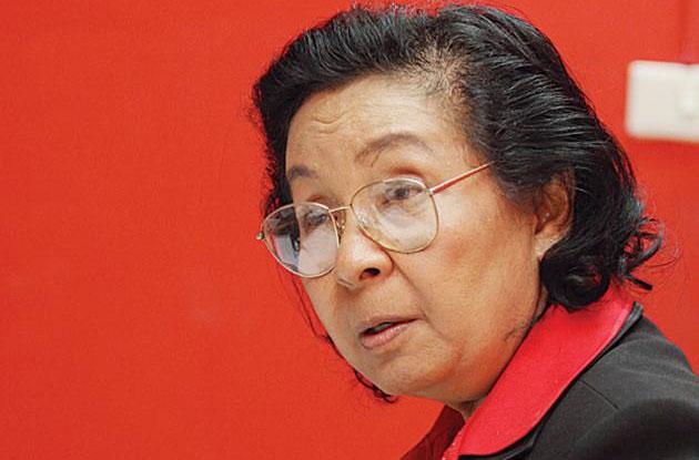 Red shirts want an end to military coups: Thida