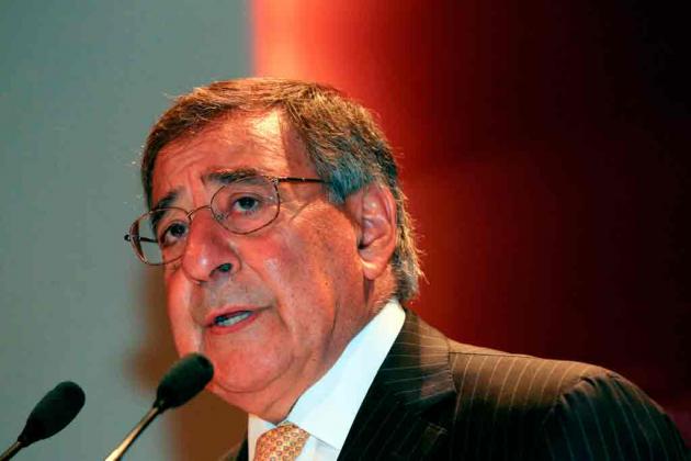 US defence chief begins visit to Vietnam at former military base