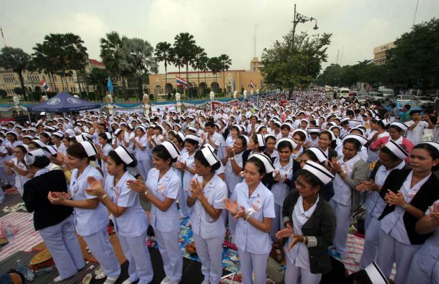 Temp nurses seek permanent jobs