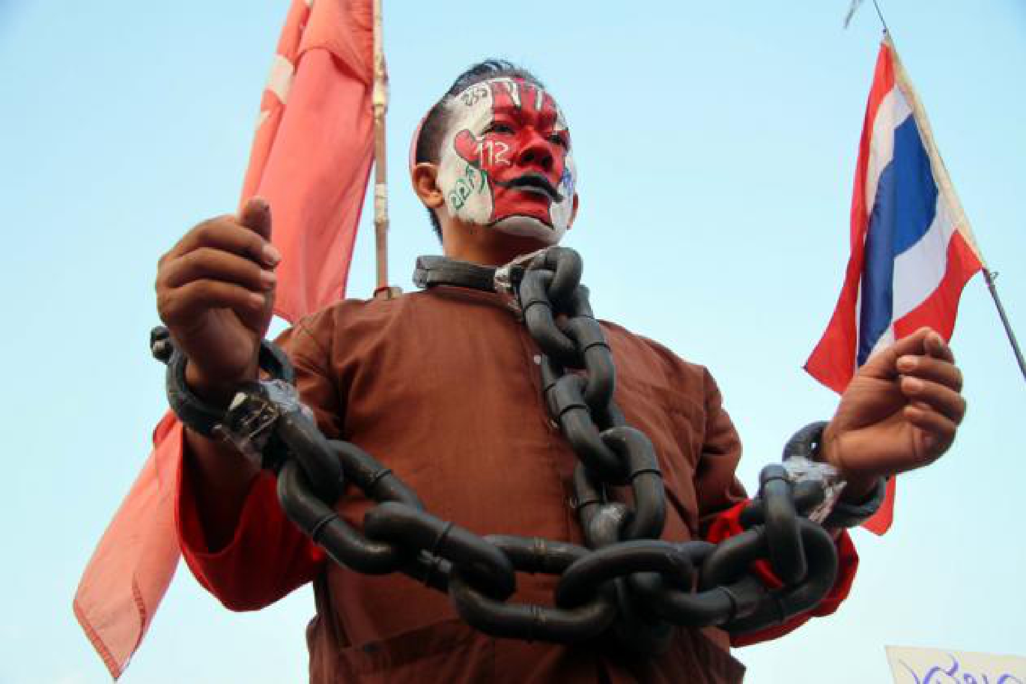 Red-shirt group's rally puts govt in tricky spot