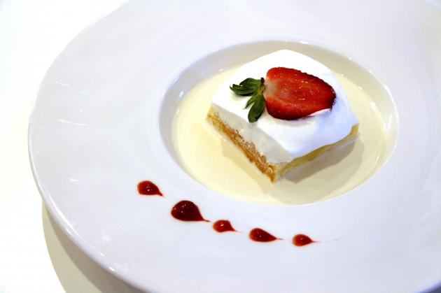 Great cakes come in for a landing