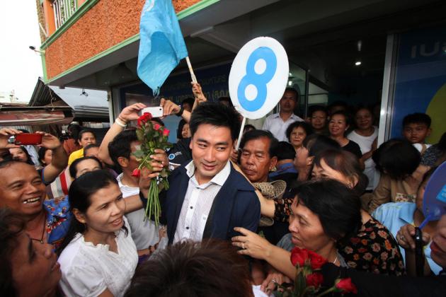 Democrat Tankhun wins : unofficial results