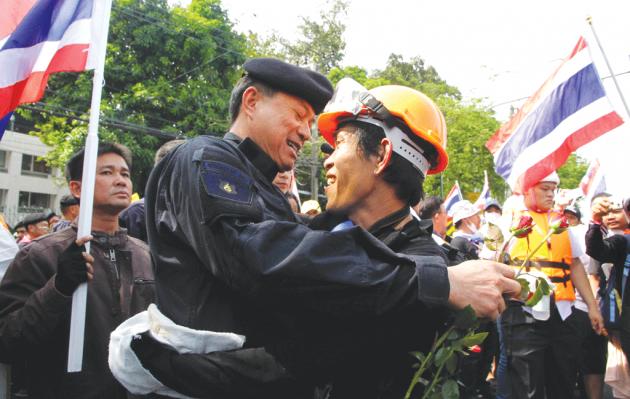 Tactical truce reached in Bangkok