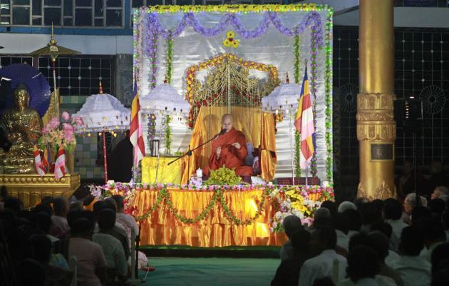 Extremist Buddhists out to kill Suu Kyi's election hopes