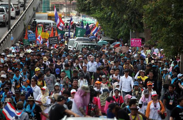 PDRC launches 'all-out battle' with six processions of protesters