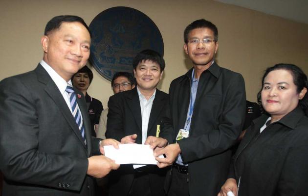 Junta won't interfere in press freedom