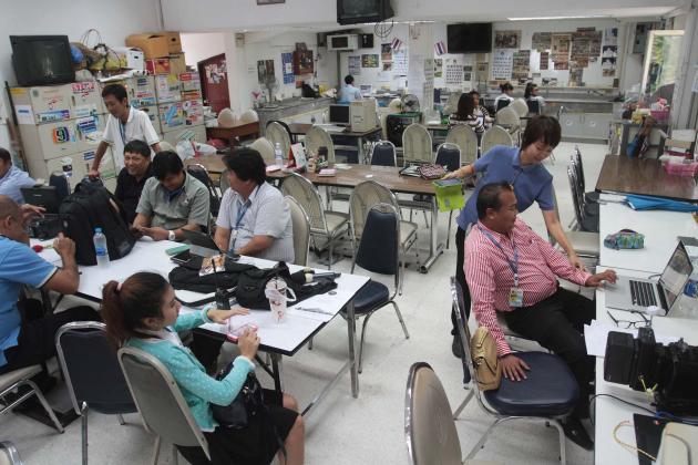 PM ready to drop plans to rebuild reporters' rooms