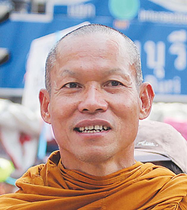 Monk slams Bt40 billion in assistance to rice farmers