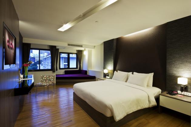 BANGKOK: Rooms with a "Glow"