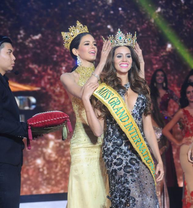 Grand night for a Cuban beauty