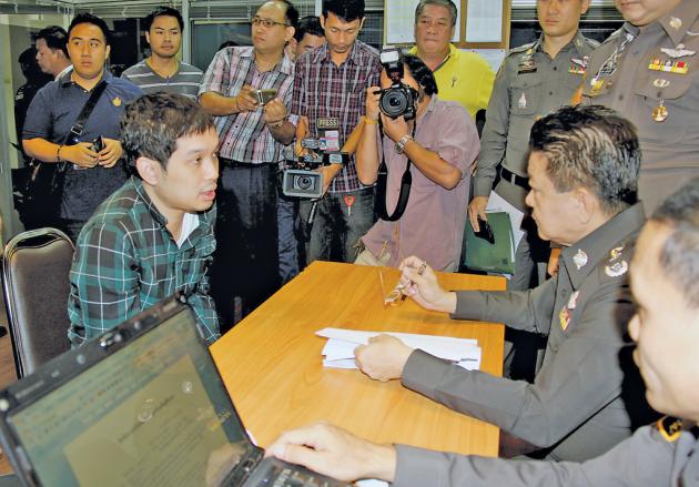 Man accused of duping millions in stock fraud