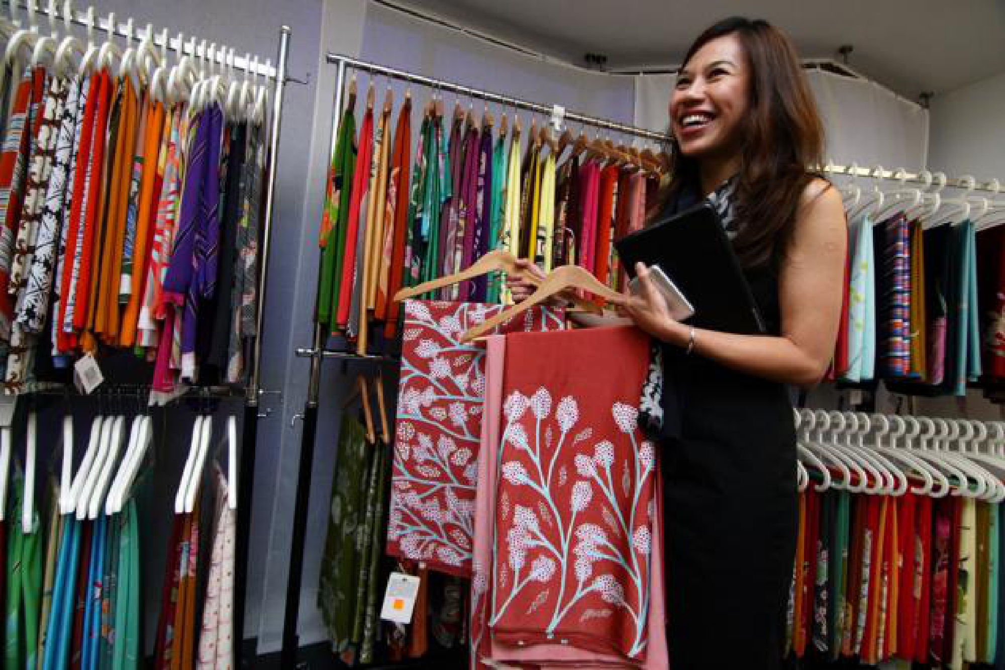 Adding colours to Malaysian art of batik