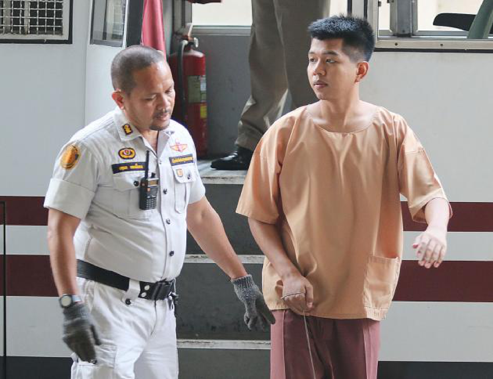 Convicted murderer sentenced over bar brawl