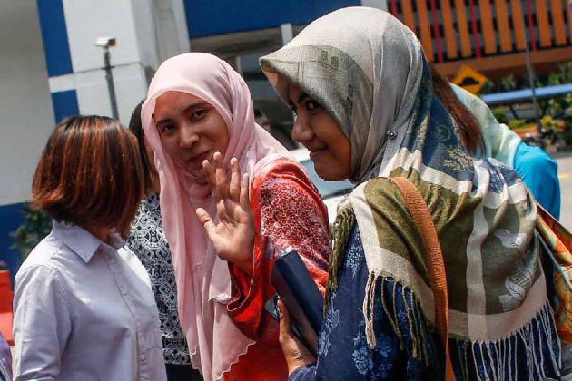 Malaysian police free Anwar's daughter on bail