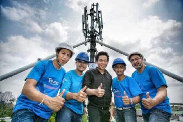 AIS and DTAC to share some telecom towers