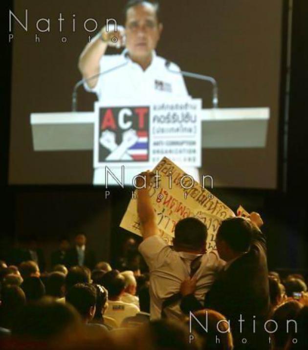 PM sees funny side as student makes protest during speech