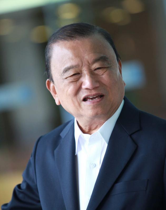 Prasert's wealth rises despite gloomy market