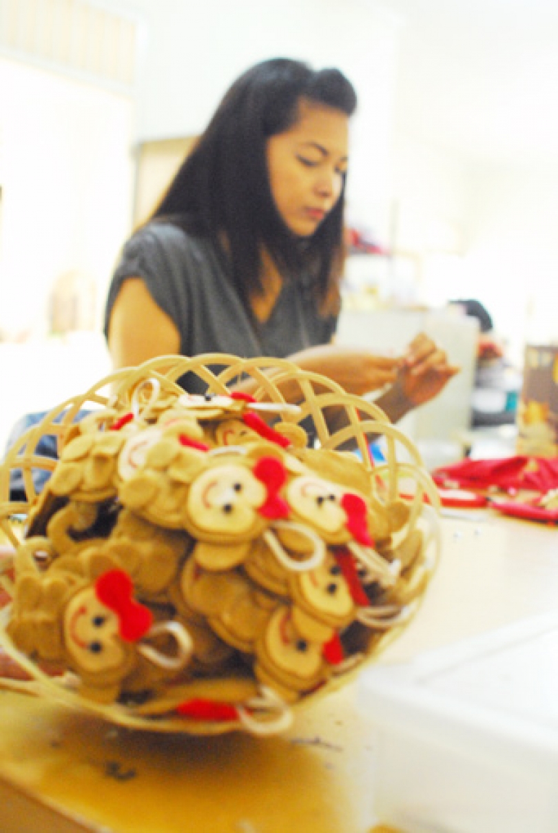 Indonesian SME connecting two worlds through handicrafts