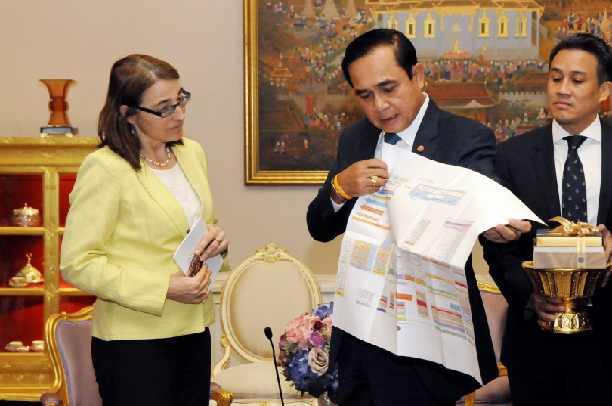 US calls again for return to democracy