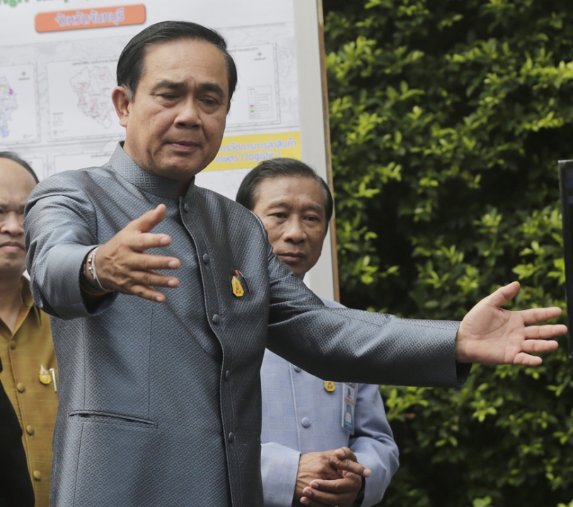 Prayut puts priority on enforcing new referendum law