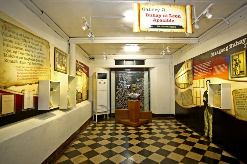 Philippine heritage houses embrace technology
