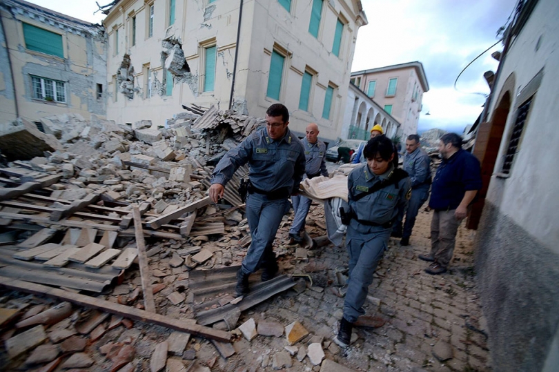 Dozens dead as Italy struck by powerful quake