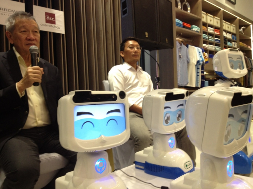 ICC unevils “world first’ humanoid sales robot