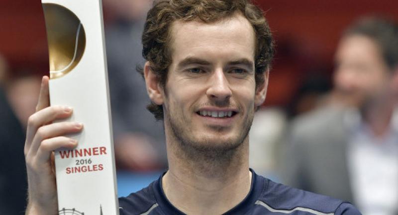Murray wins Vienna title to close on No.1 spot