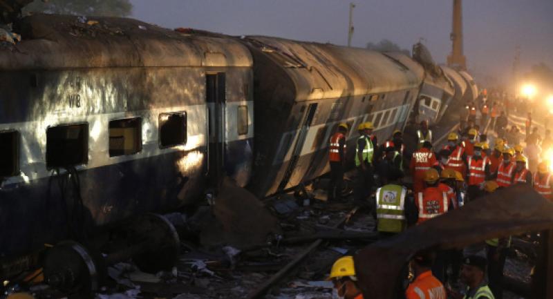 Death toll rises to 90 in Indian train accident