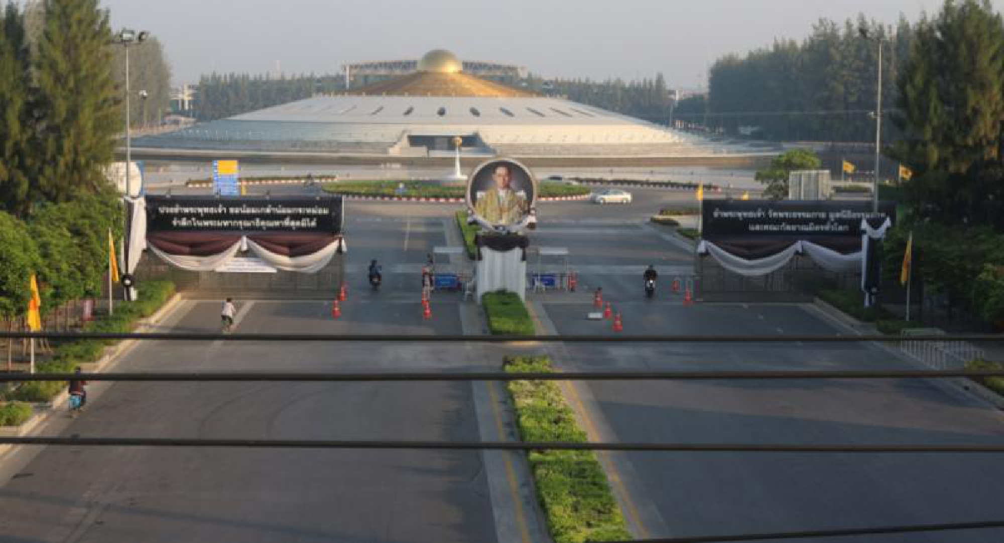 Police abort raid on temple