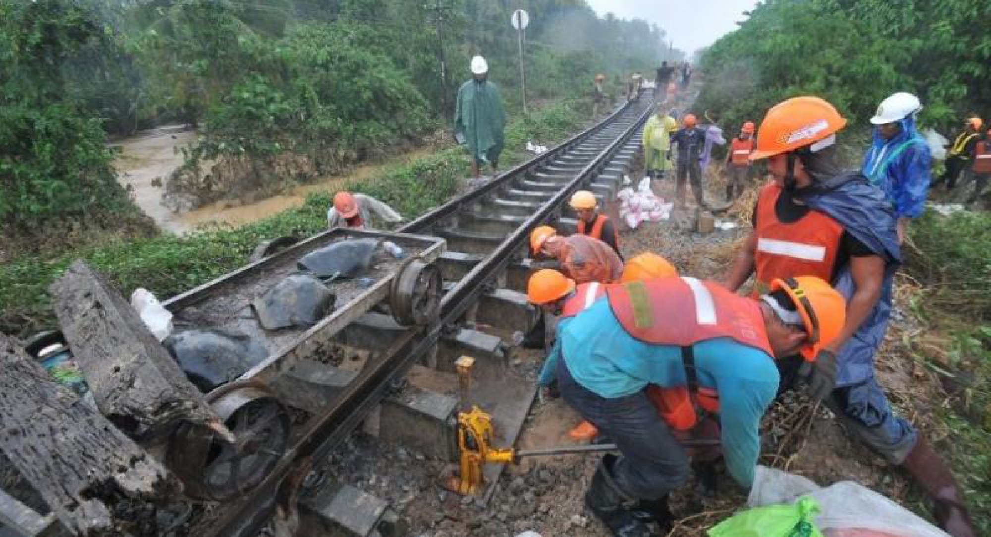 SRT works to restore rail services
