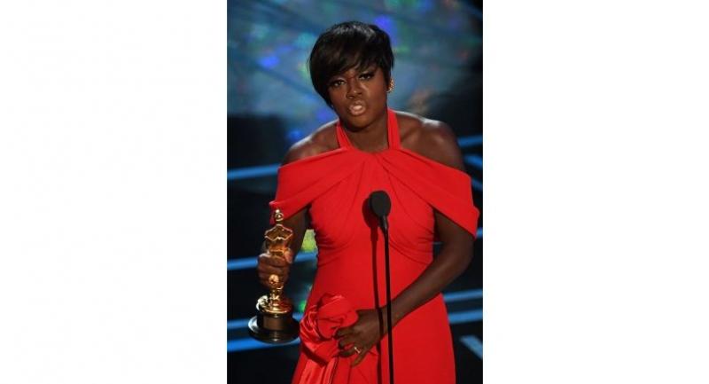Viola Davis wins best supporting actress Oscar for 'Fences'