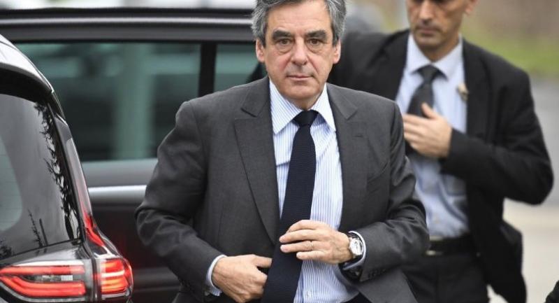 France's Fillon under scrutiny over cash for bespoke suits
