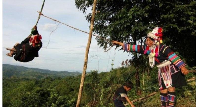 Akha women get into the New Year swing