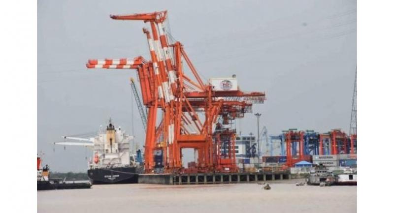 18 shipping lines provide container handling at Yangon