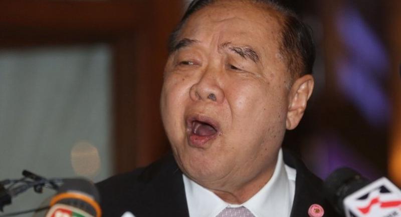Prawit offers to resign ‘if people don’t want him’