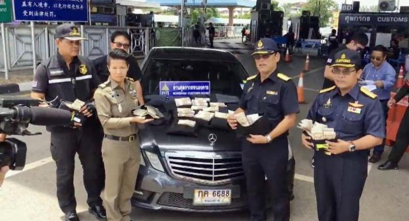 Man arrested ferrying more than Bt30m across Laos border in Mercedes-Benz