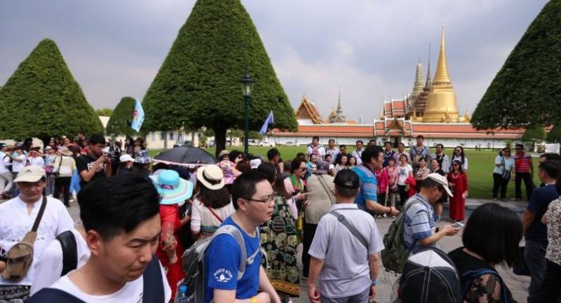 Foreign tourists top 20 million in first half of year