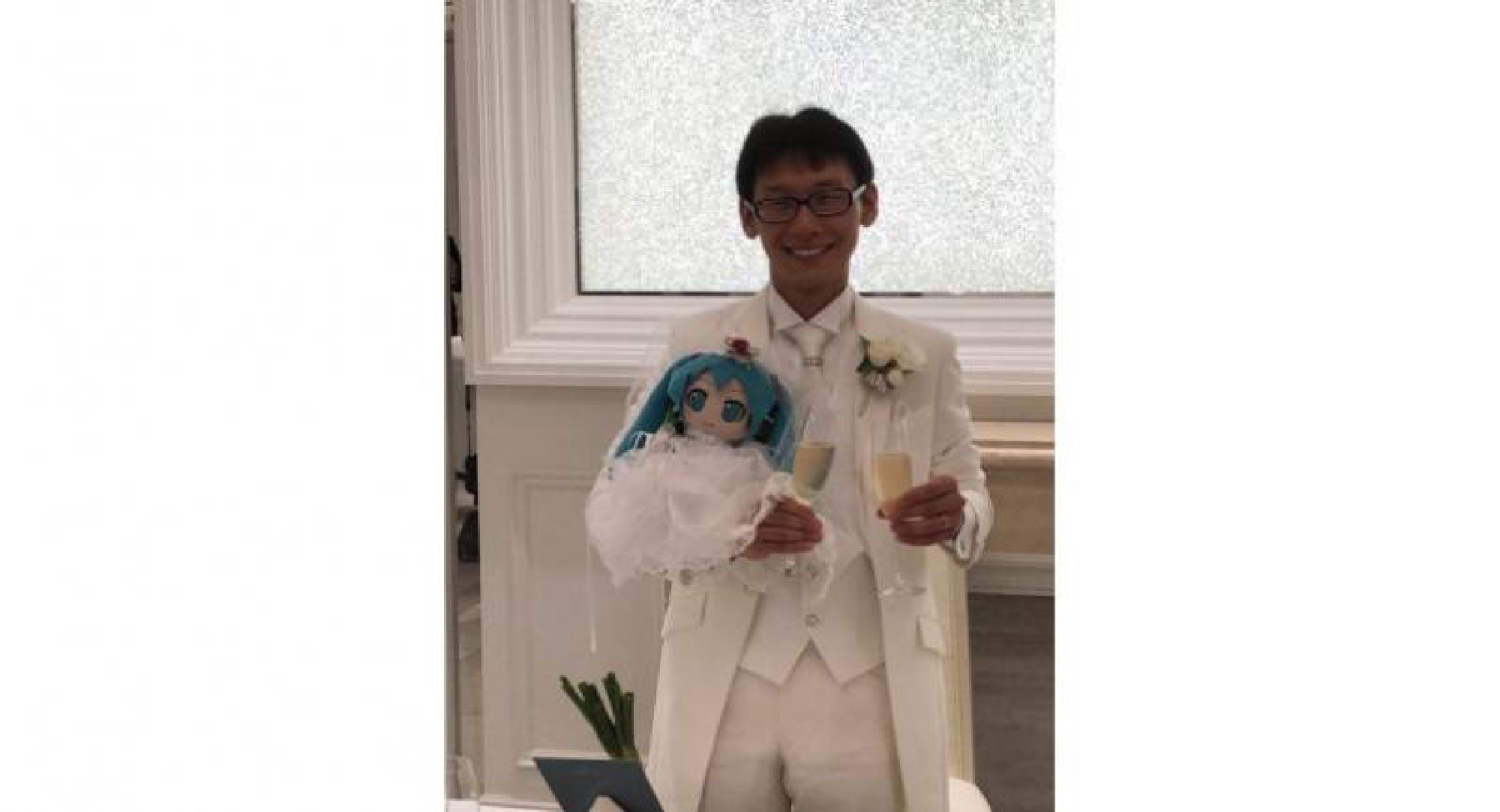 Man marries doll version of vocaloid Hatsune Miku