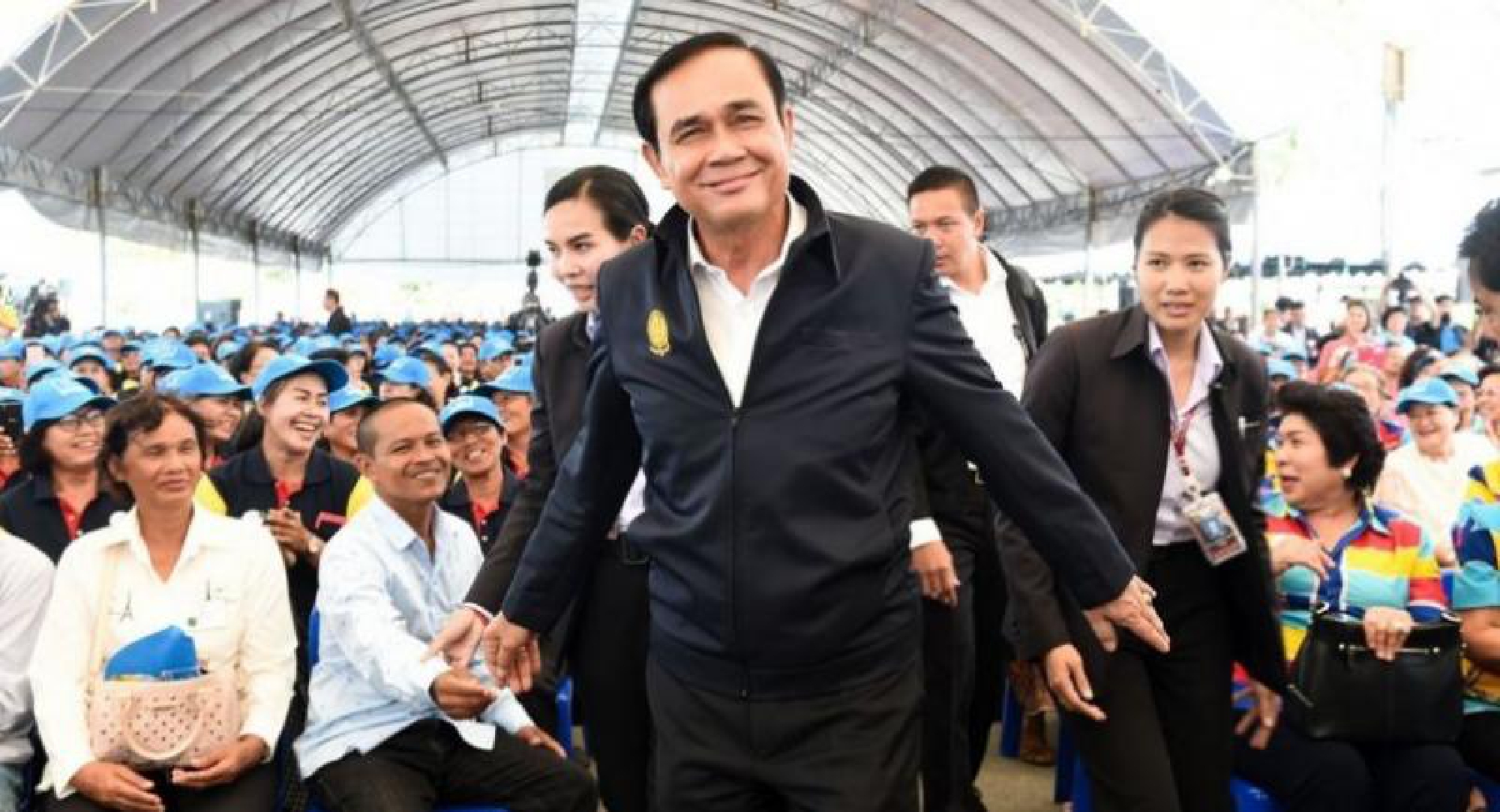 Wary Prayut to avoid Phalang Pracharat stage