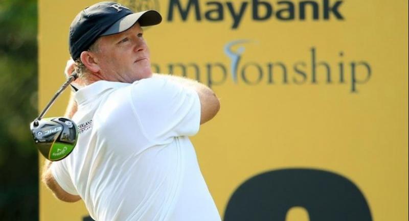 "Part-time" golfer Fraser surprises to share lead at Maybank Championship