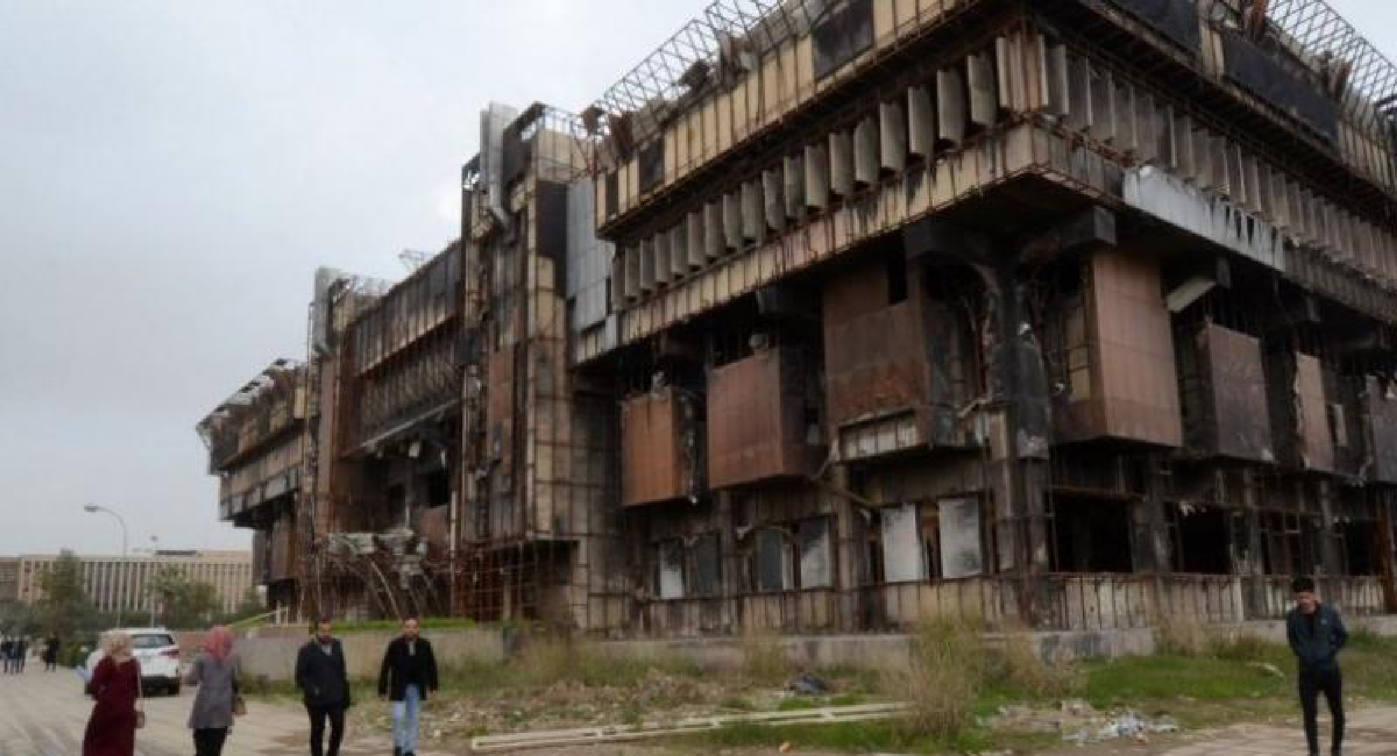 US orders non-emergency embassy staff to leave Baghdad, Arbil