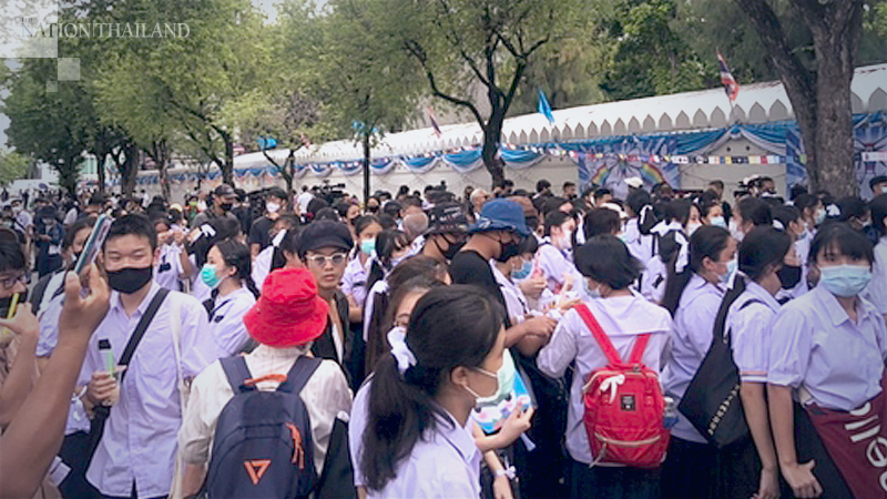 'Bad' students make a strong case for reforms with huge rally at ministry
