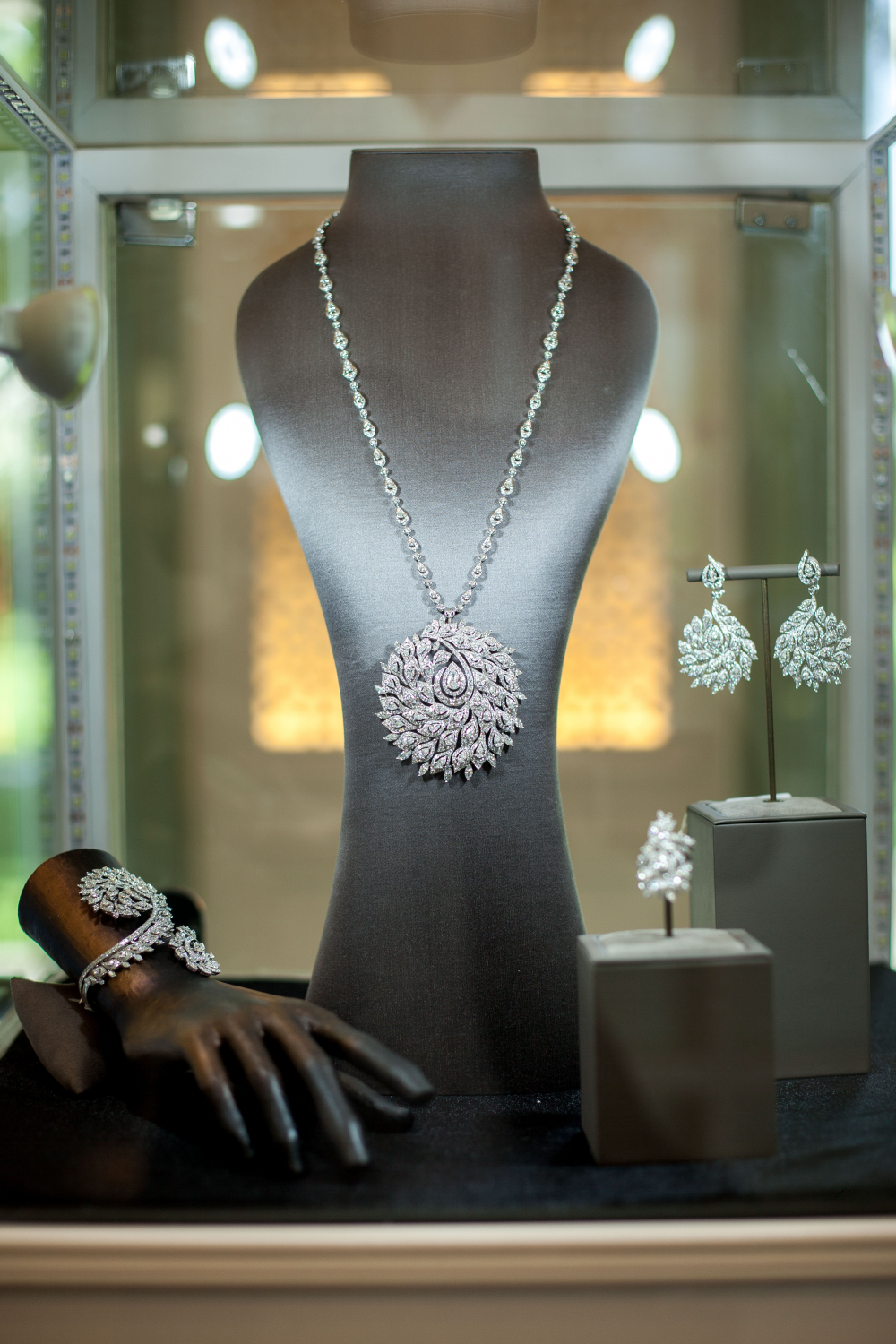 How artisans made Artinian