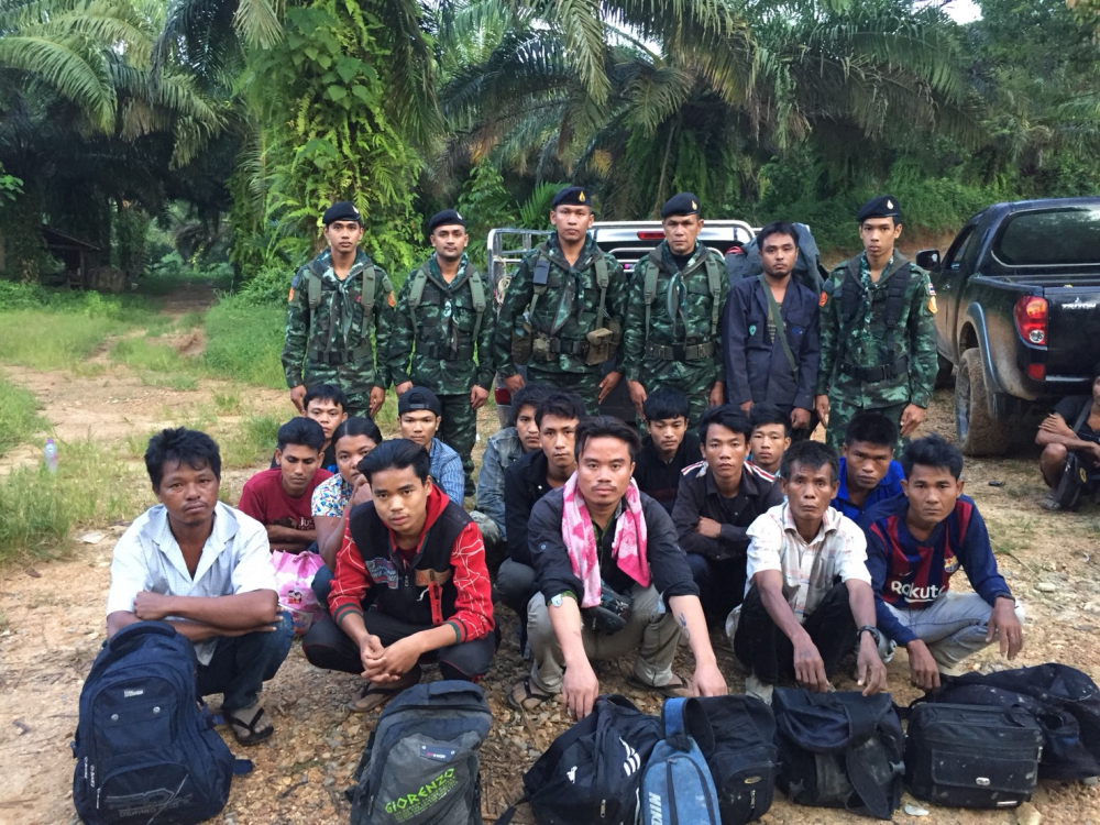 Troops thwart attempt to smuggle 40 Myanmar workers in Ranong
