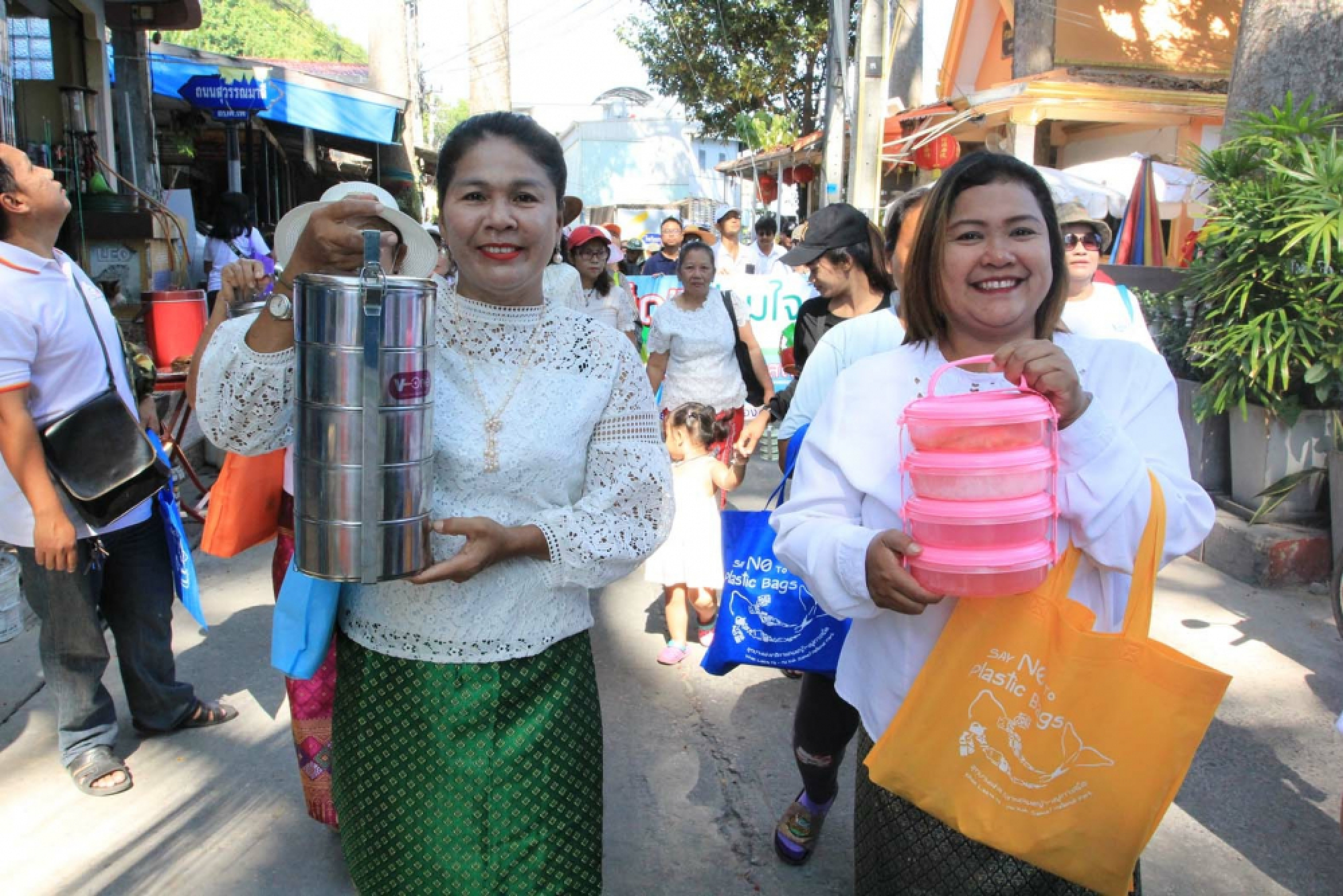 Samet launches anti-plastic campaign