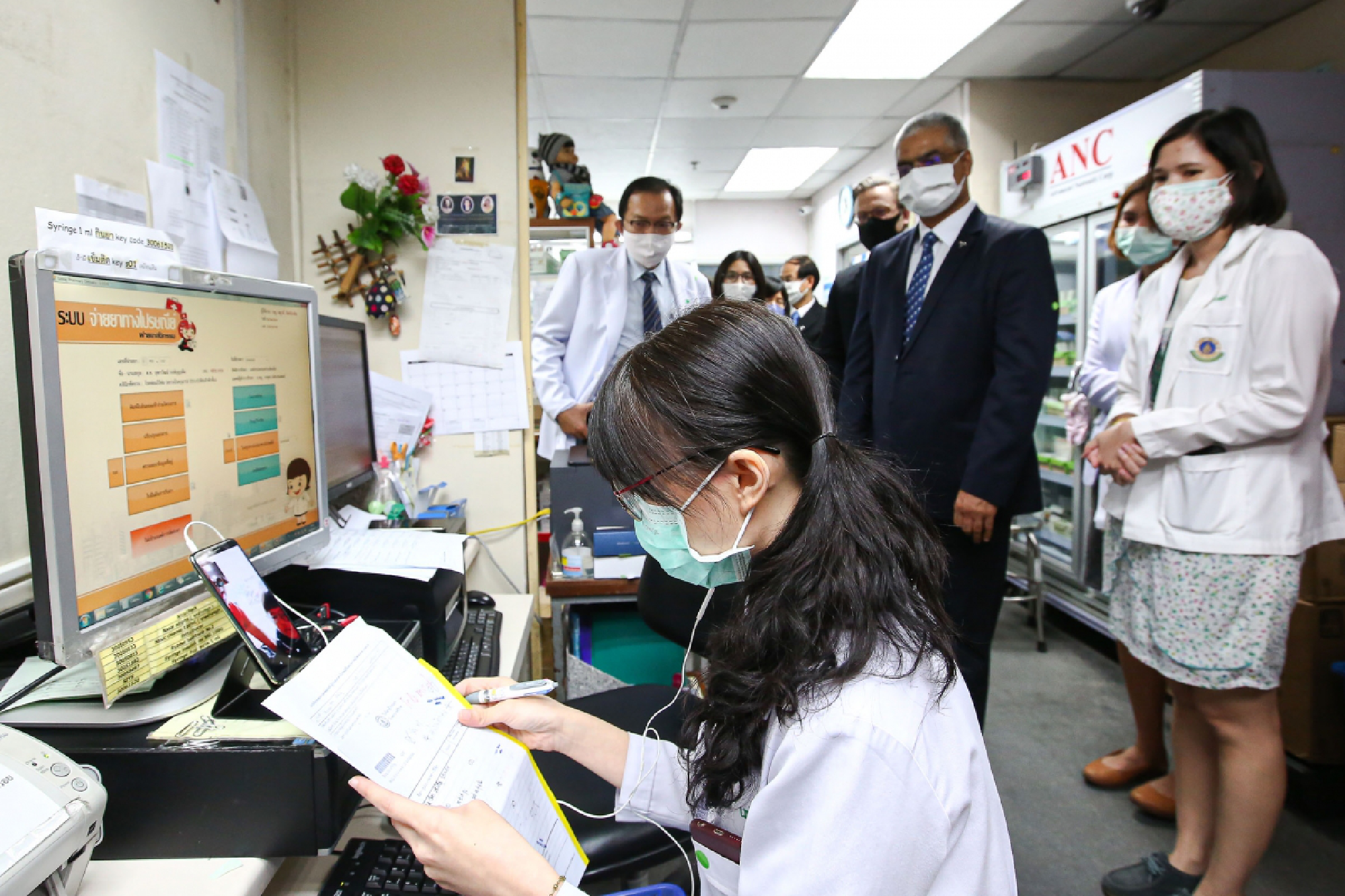 Dtac supports Siriraj Hospital in the “dtac fights back against COVID-19